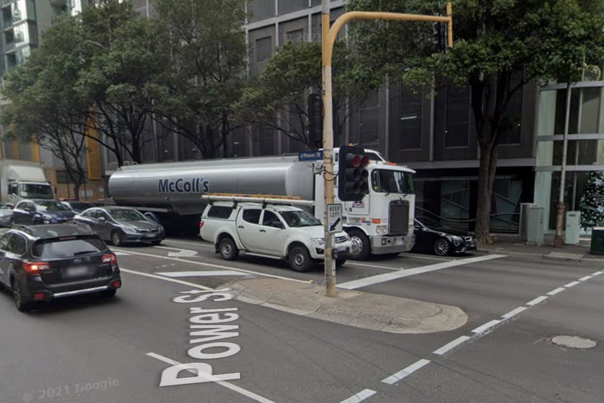 Advisory issued urging caution at notorious Melbourne intersection