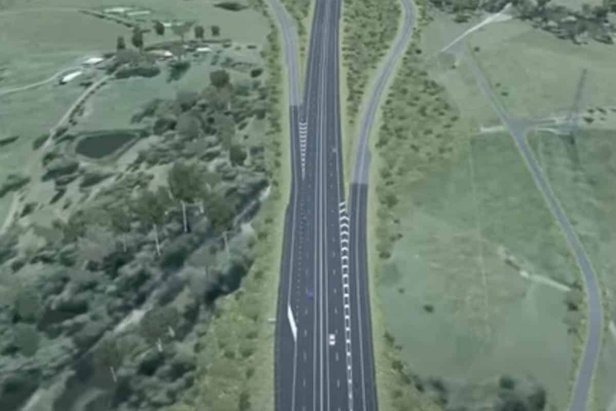 Detour on Bruce Highway at Woondum interchange