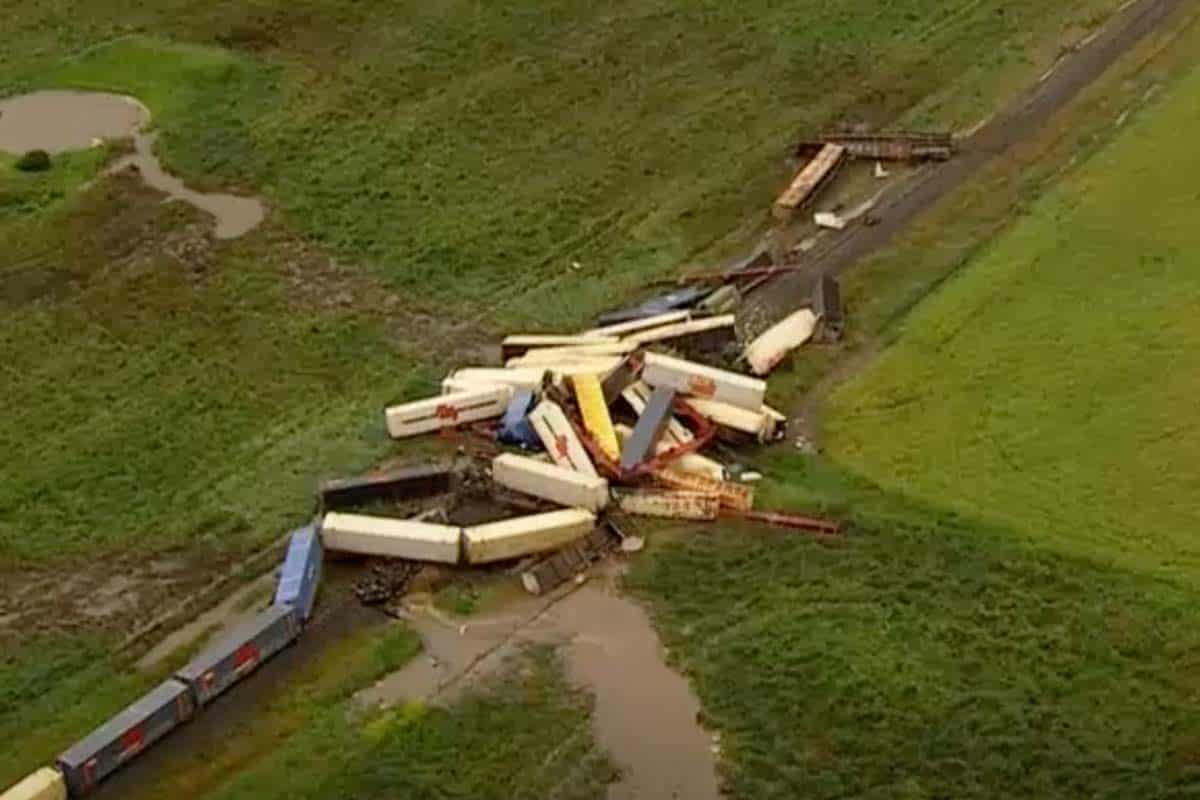 Freight train derails near Geelong, with dozens of containers strewn ...
