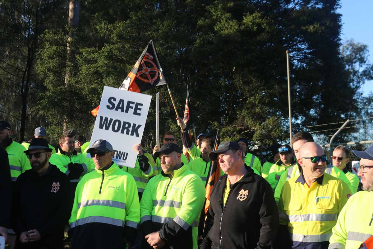 Cleanaway workers to strike once again over pay and conditions