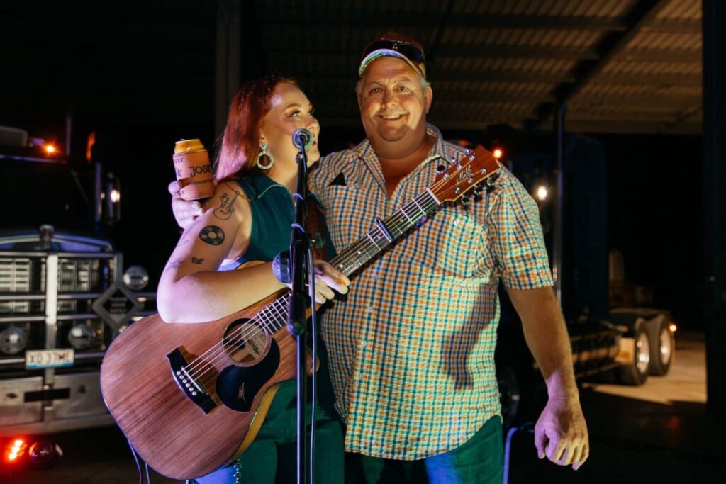 Country star releases new song that pays tribute to Australia’s hard ...
