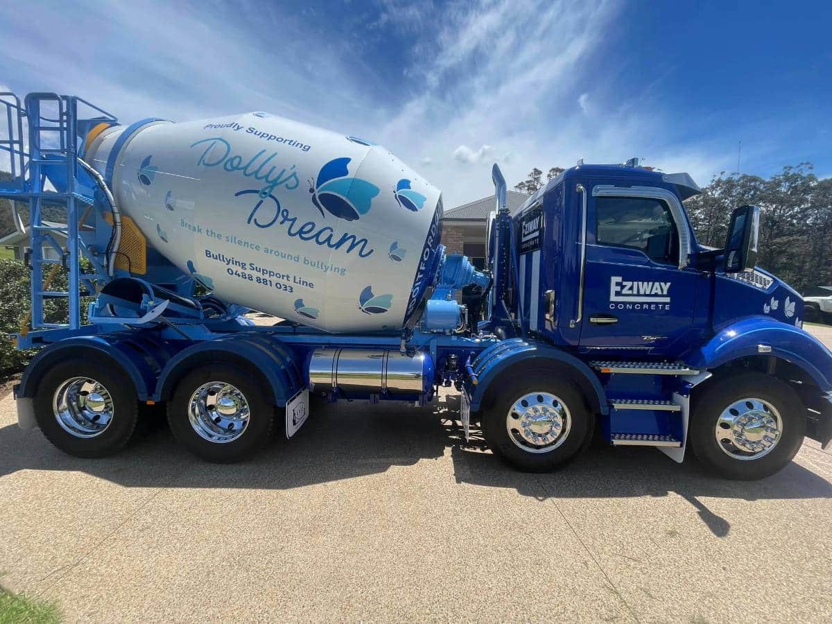 Eziway Concrete spreads powerful message with striking Kenworth