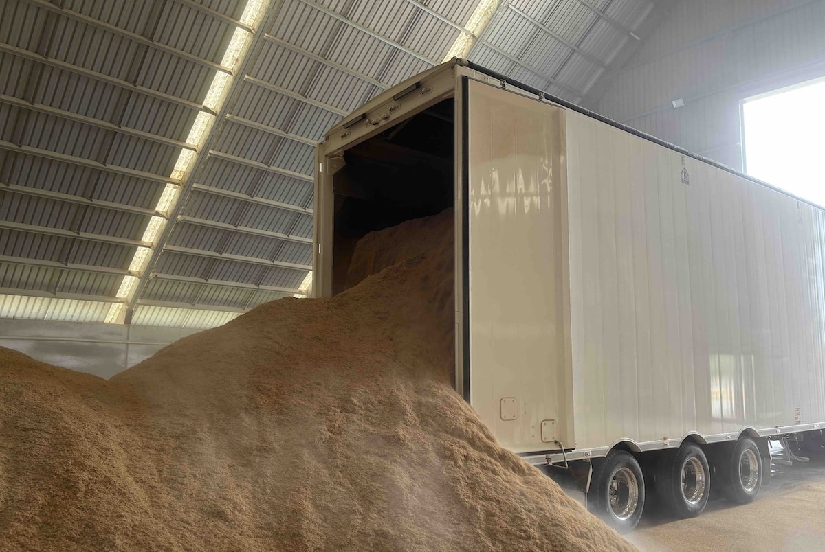 Skip the tip: How Walking Floor systems are changing bulk unloading in ...