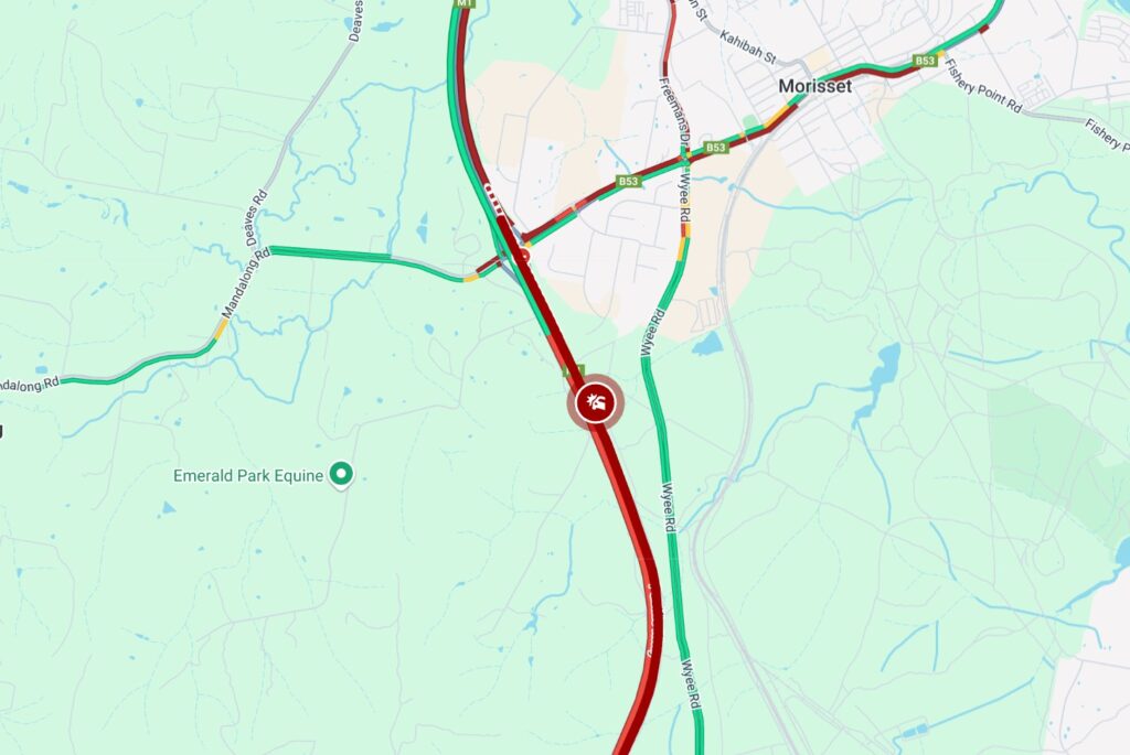 Driver dies in two-truck crash, M1 Motorway southbound lanes closed at ...