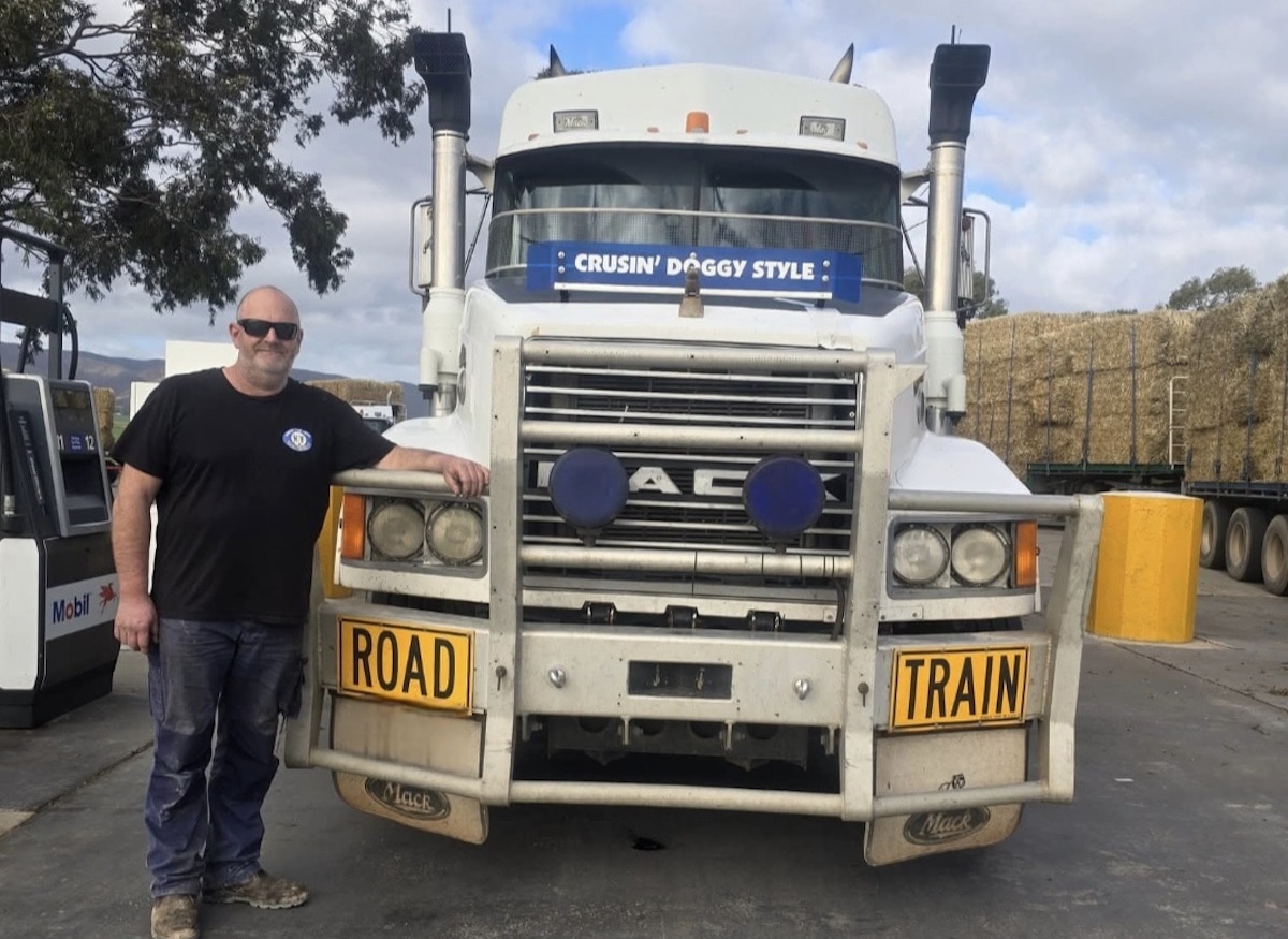 V8 Mack makes cross-country dash