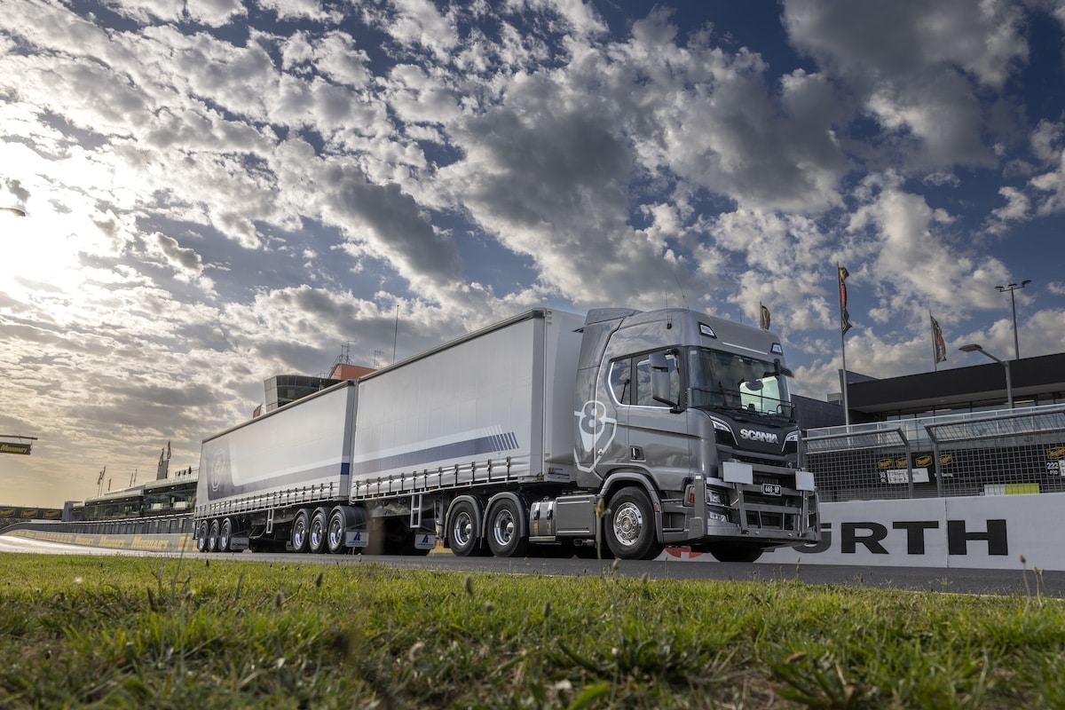 Scania V8 takes pole position