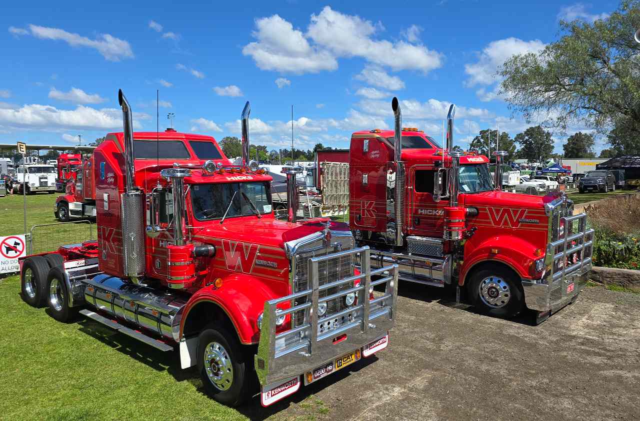 Kenworth Klassic: Four mates, 853 registered trucks and one ...
