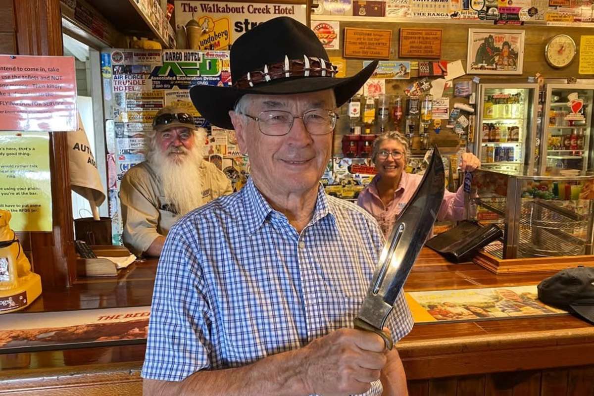 Crocodile Dundee pub owners call time