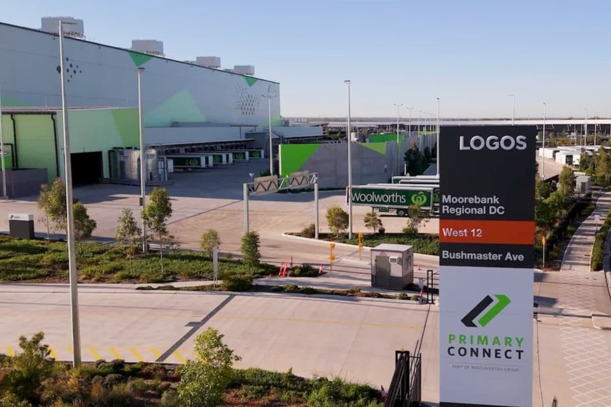 Woolworths cuts ribbon on state-of-the-art regional DC