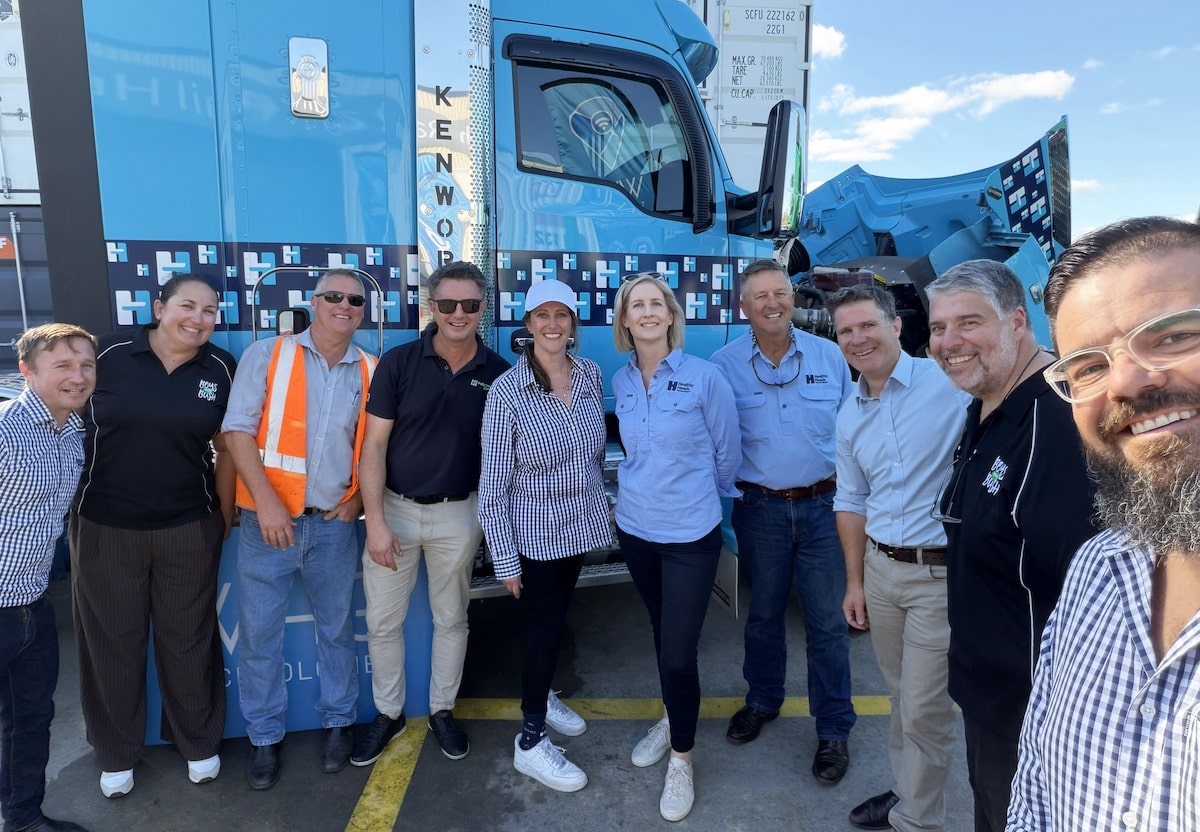 Truckin’ together at Ettamogah